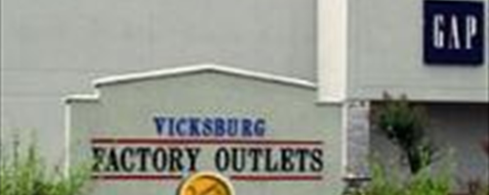 Photos of Outlets at Vicksburg Shop & Play