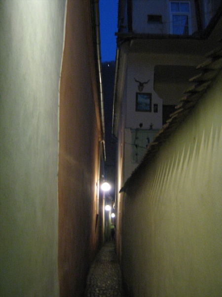 Rope Street (Strada Sforii)